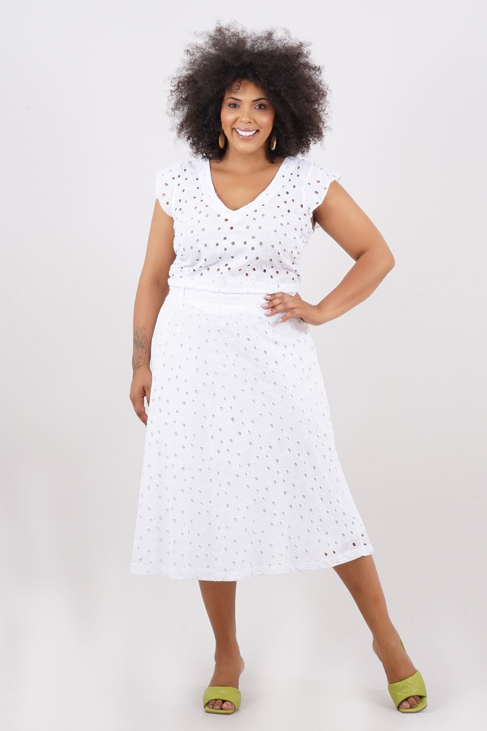 Saia Plus Size Praia de Itaúnas Laise Midi - Program Moda | Moda Plus ...