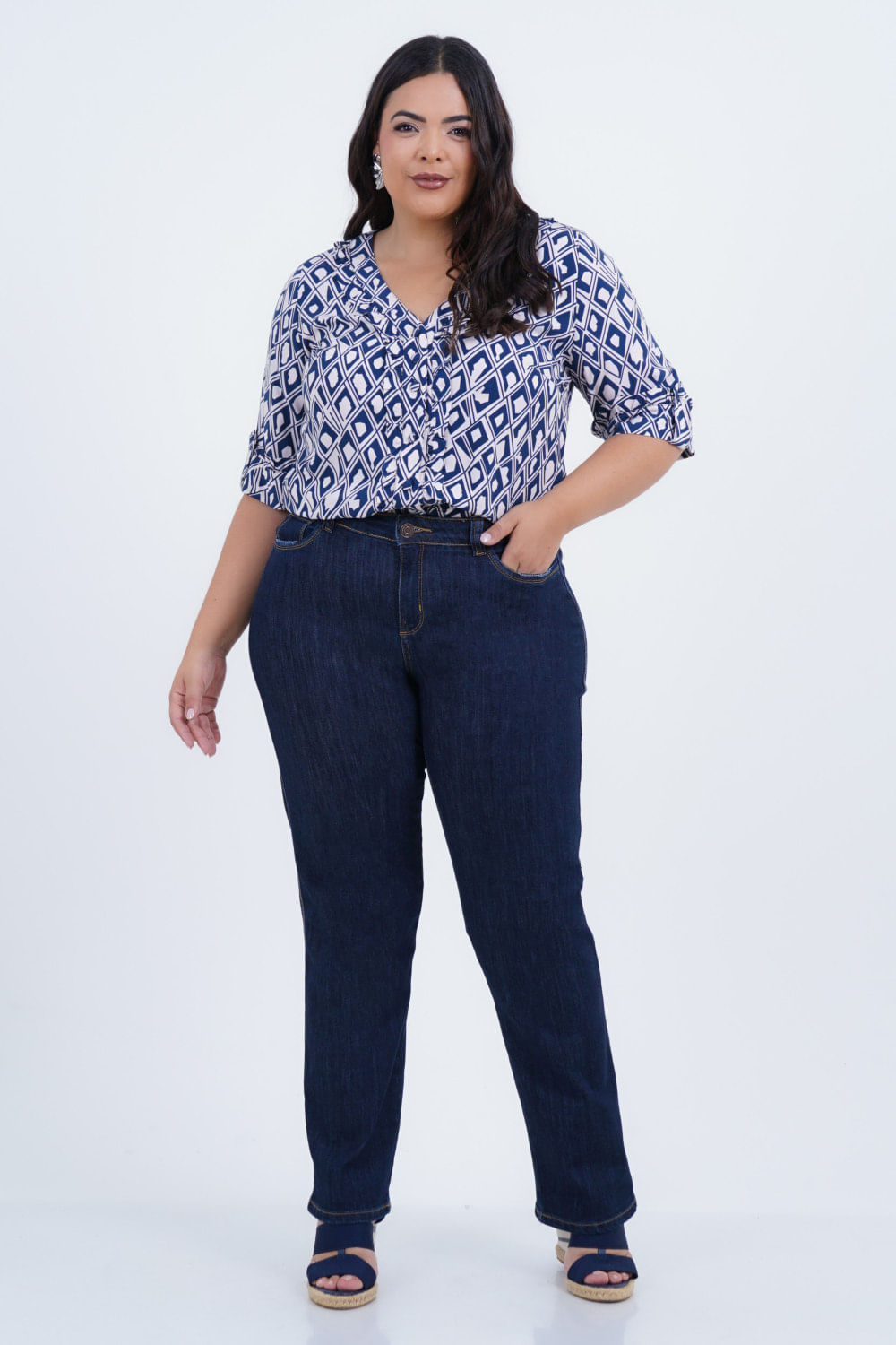 Calça Plus Size Feminino Reta Jeans Icônico - Program Moda | Moda Plus ...
