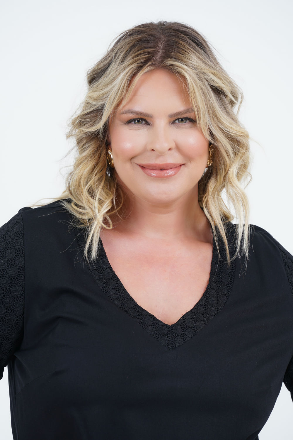 Blusa Plus Size Feminino Manga Curta Trama - Program Moda | Moda Plus ...